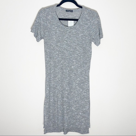 cha cha vente | Tops | New Cha Cha Vente Gray Ribbed Side Split Tunic ...